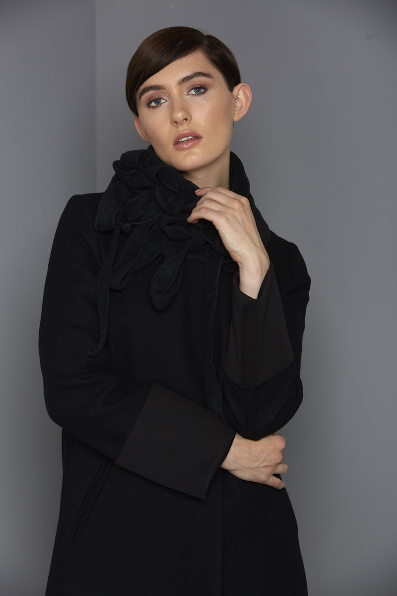 Luxury black fleece scarf with Rew's no fuss no tying button and go. – REW